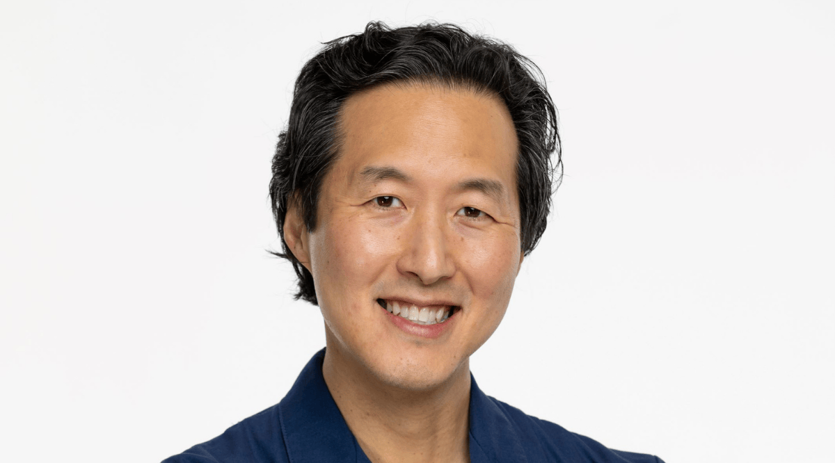 Anthony Youn, MD, Plastic Surgery | Students & Residents